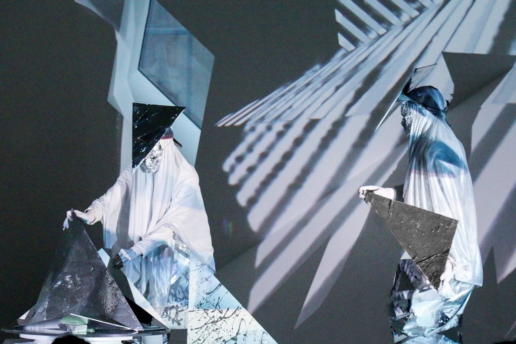 Sculptural Human Action- Performance Art+ Video (2012-Now) | Suzy Poling